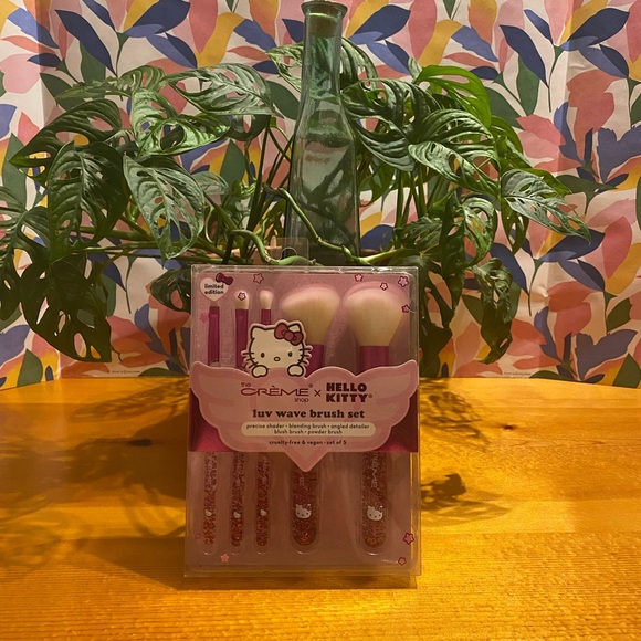 Sanrio | Makeup | The Crme Shop X Hello Kitty Luv Wave Brush Set | Poshmark